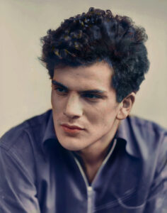 The International Brigades in Color - The Volunteer